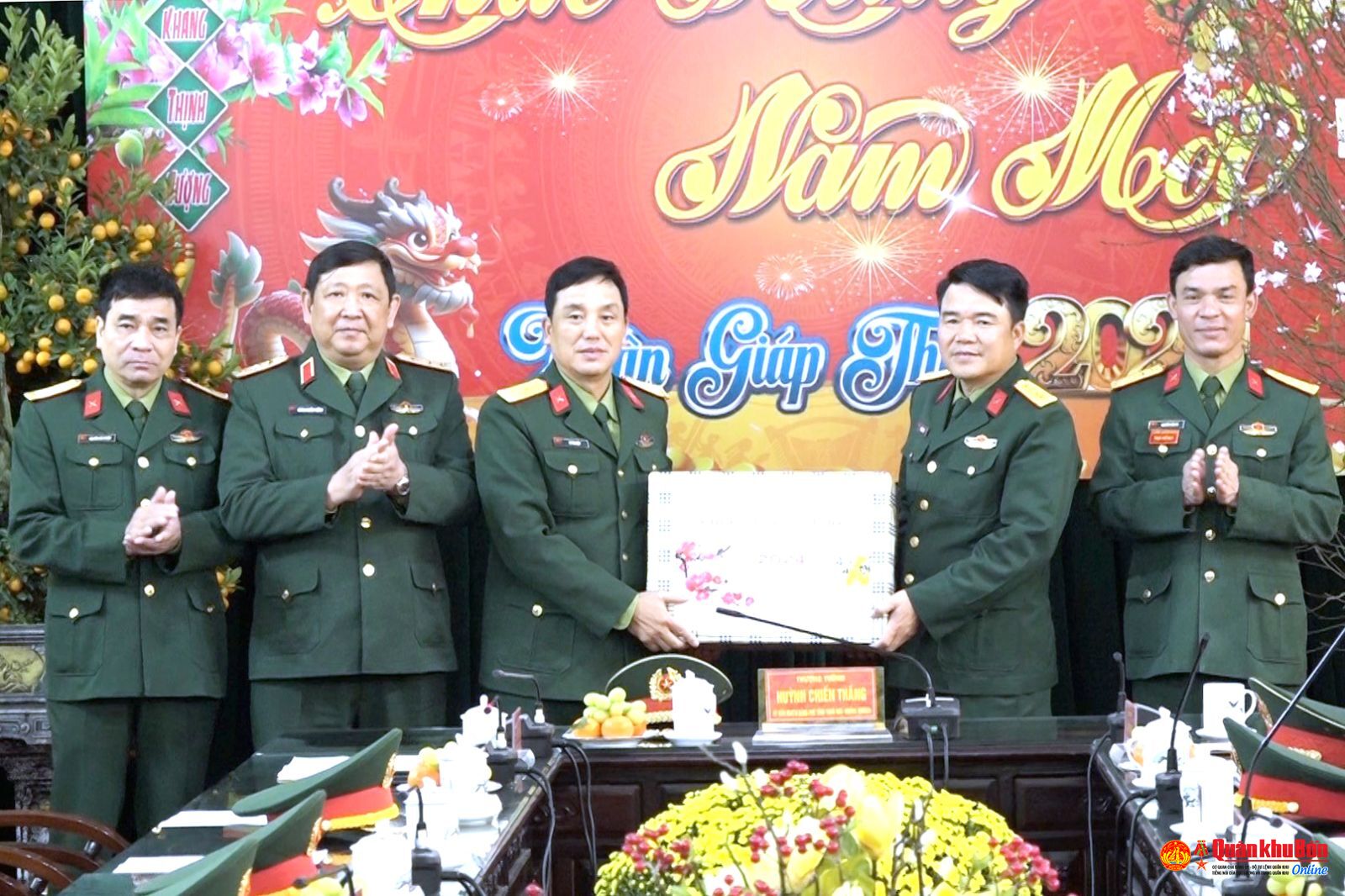 Thượng tướng Huỳnh Chiến Thắng thăm, chúc Tết Bộ CHQS tỉnh Thanh Hóa